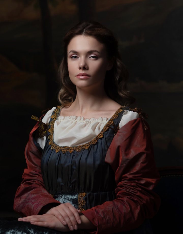 Women's Guide to Dressing Like a Renaissance Queen - Fifities Web